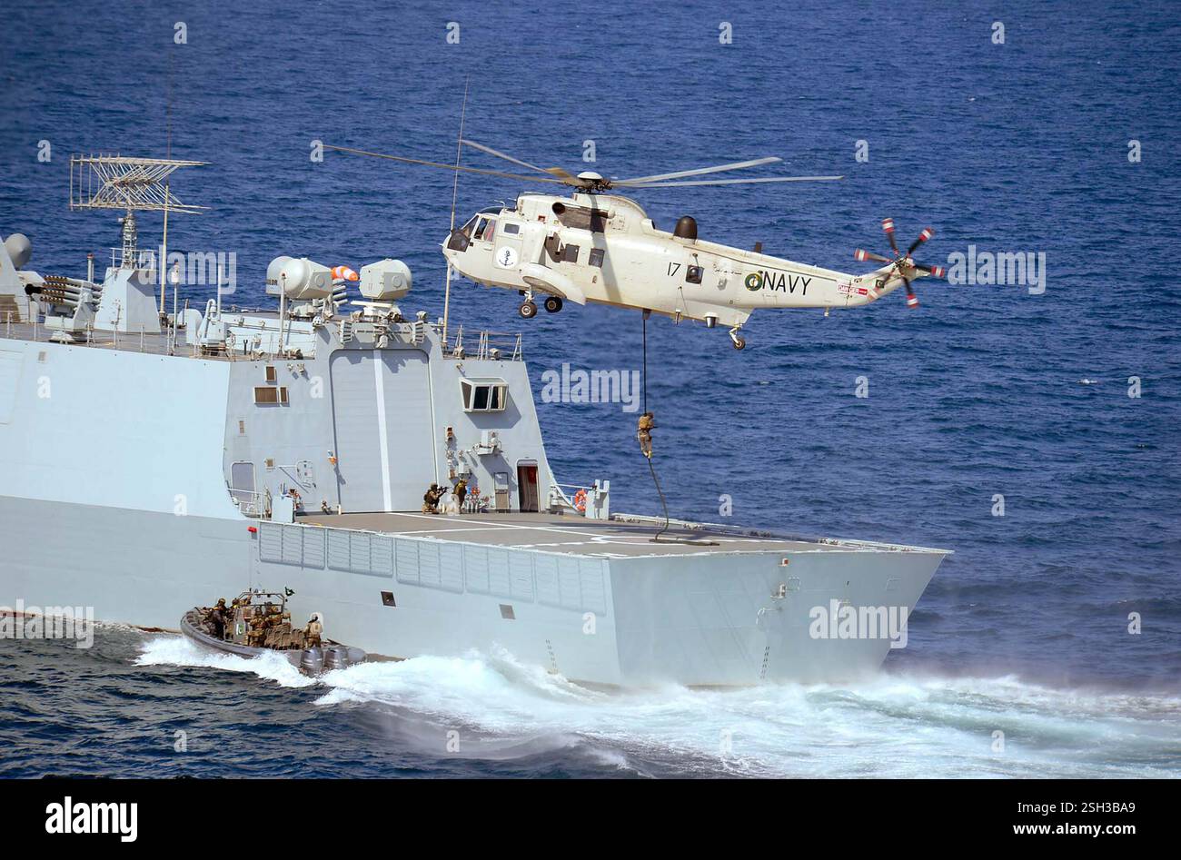 Pakistan and International Naval display specialize skills for counter ...