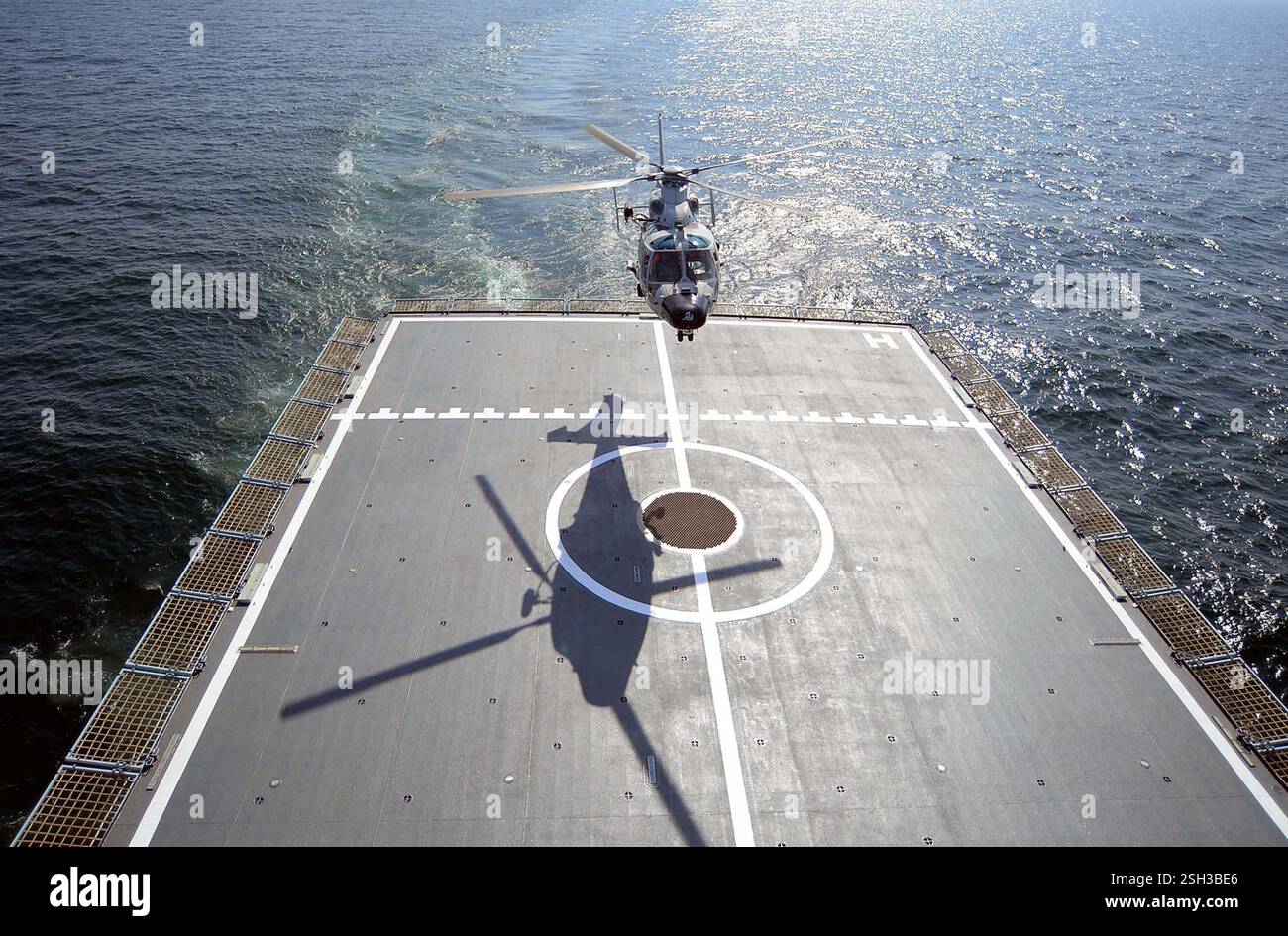 Pakistan and International Naval display specialize skills for counter ...