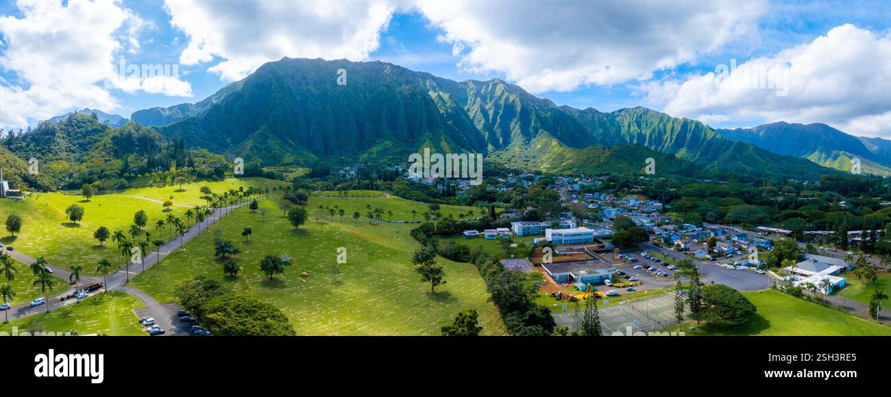 Aerial View of Lush Valley and Ko olau Mountains on Oahu Island Stock ...
