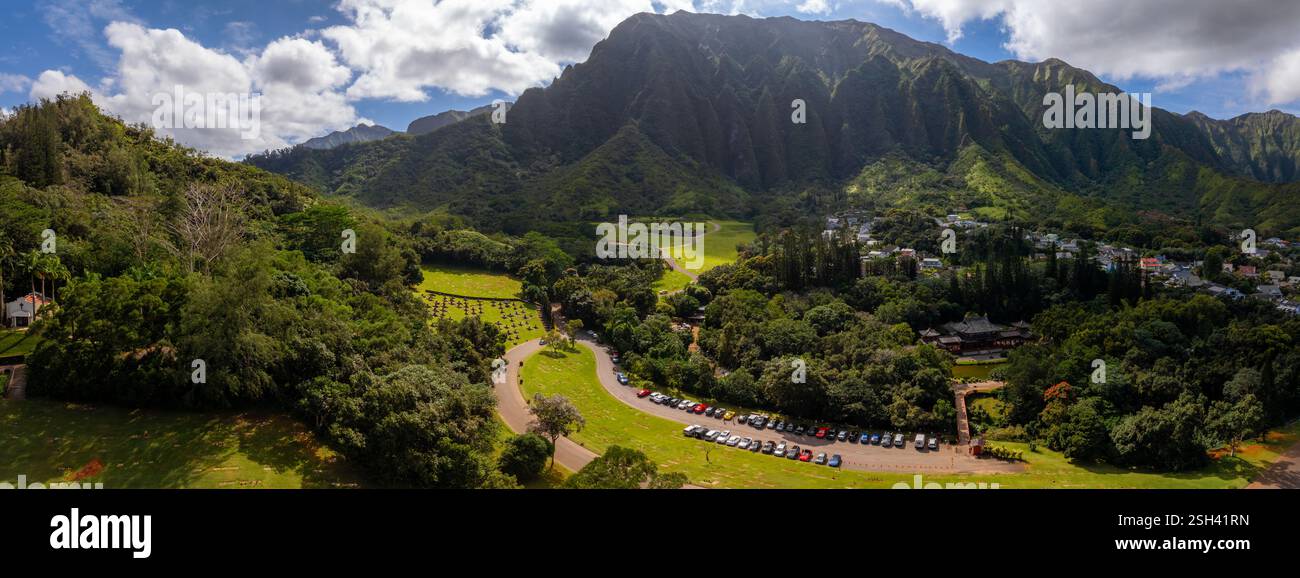 Aerial View of Byodo In Temple and Ko olau Mountains in Oahu, Hawaii ...