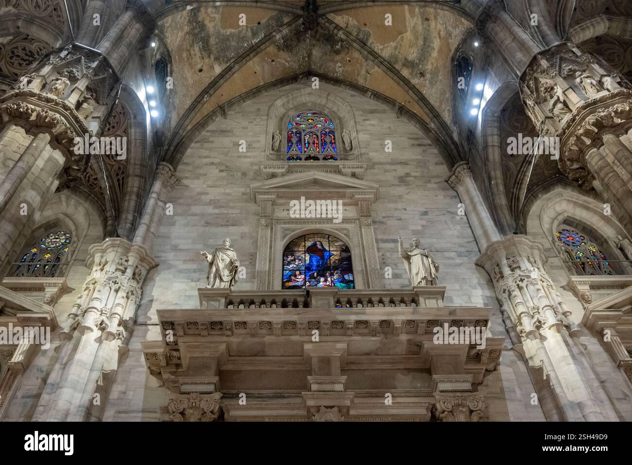 Stained Glass window and Interior of the Duomo di Milano (Cathedral ...