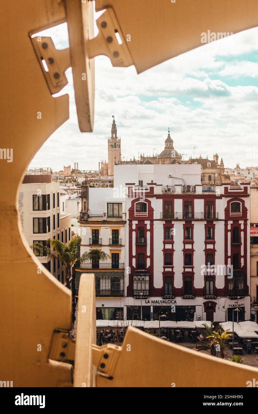 Seville sunset hi-res stock photography and images - Alamy
