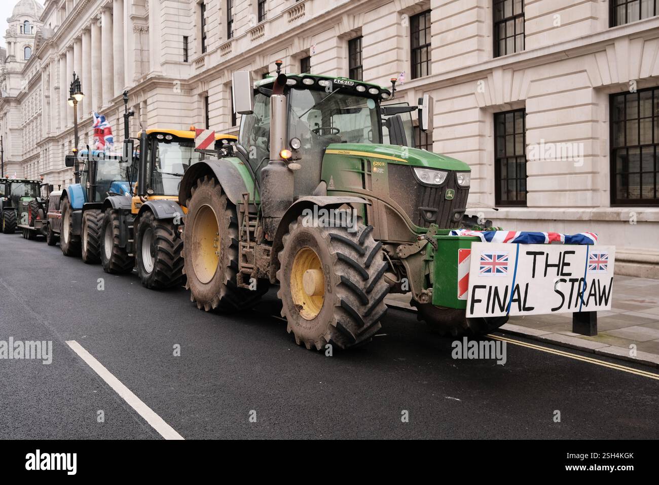 Farmers tractor protest london 2025 hi-res stock photography and images ...