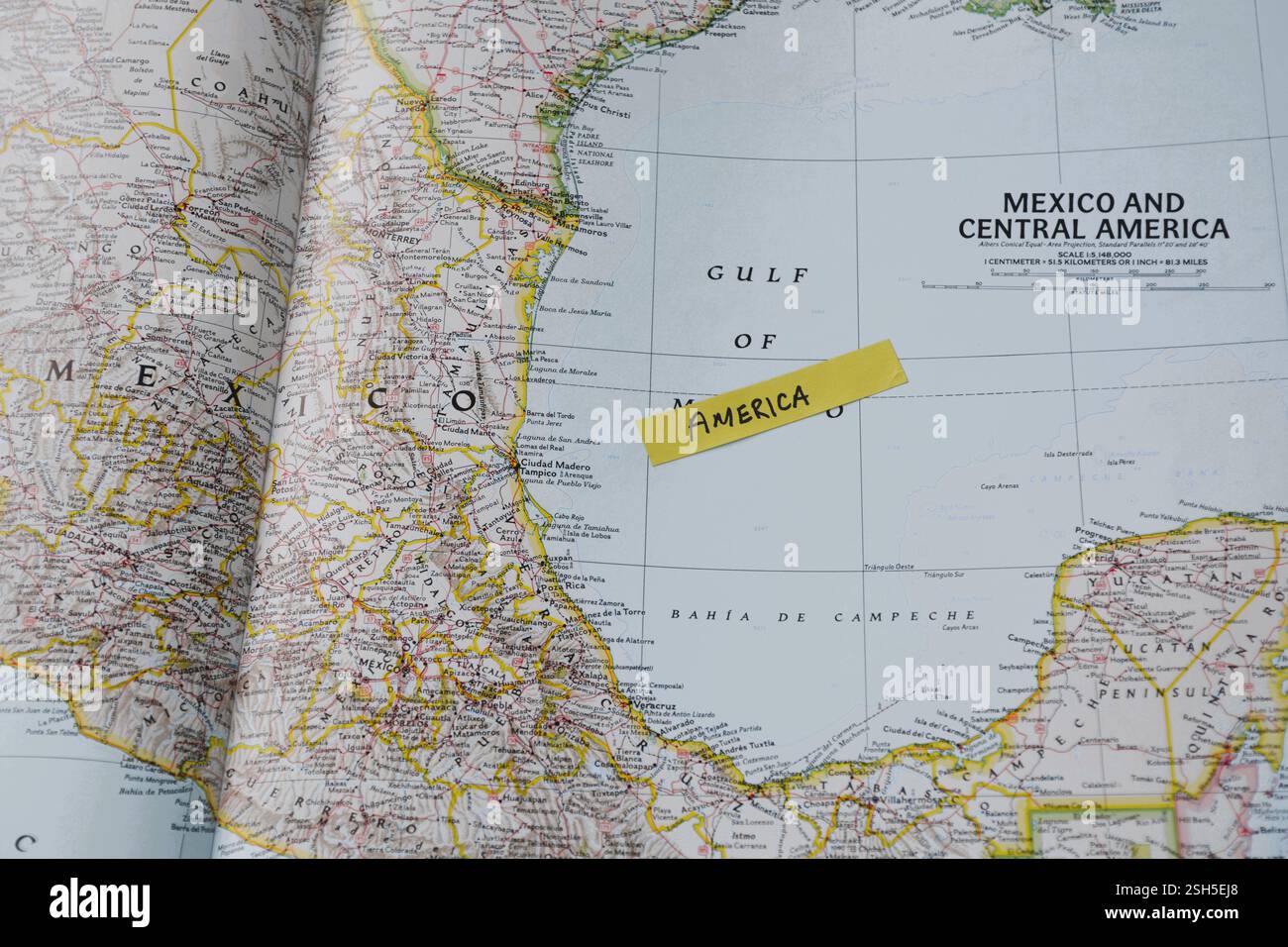 US President Donald Trump changes the name of the "Gulf of Mexico" to ...