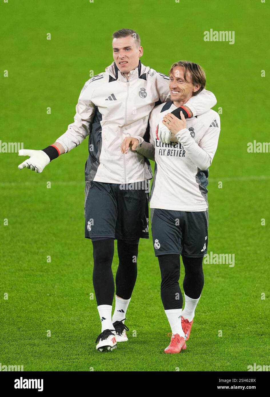 Real Madrid's Andriy Lunin (left) and Luka Modric during a training session at the Etihad ...