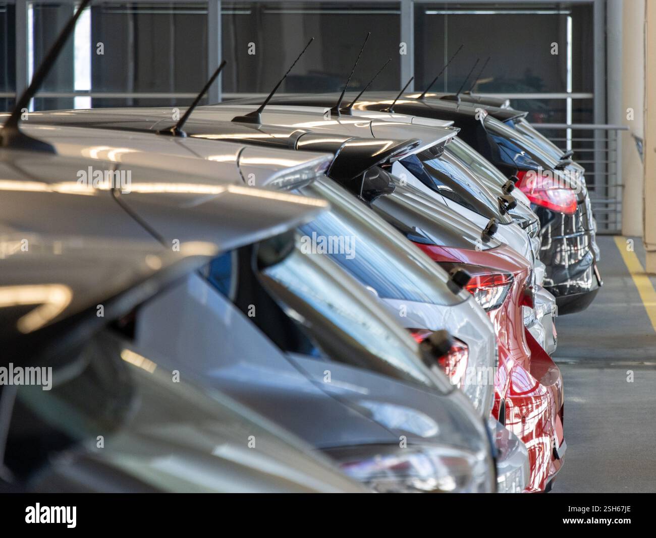 Garage dealer hi-res stock photography and images - Alamy
