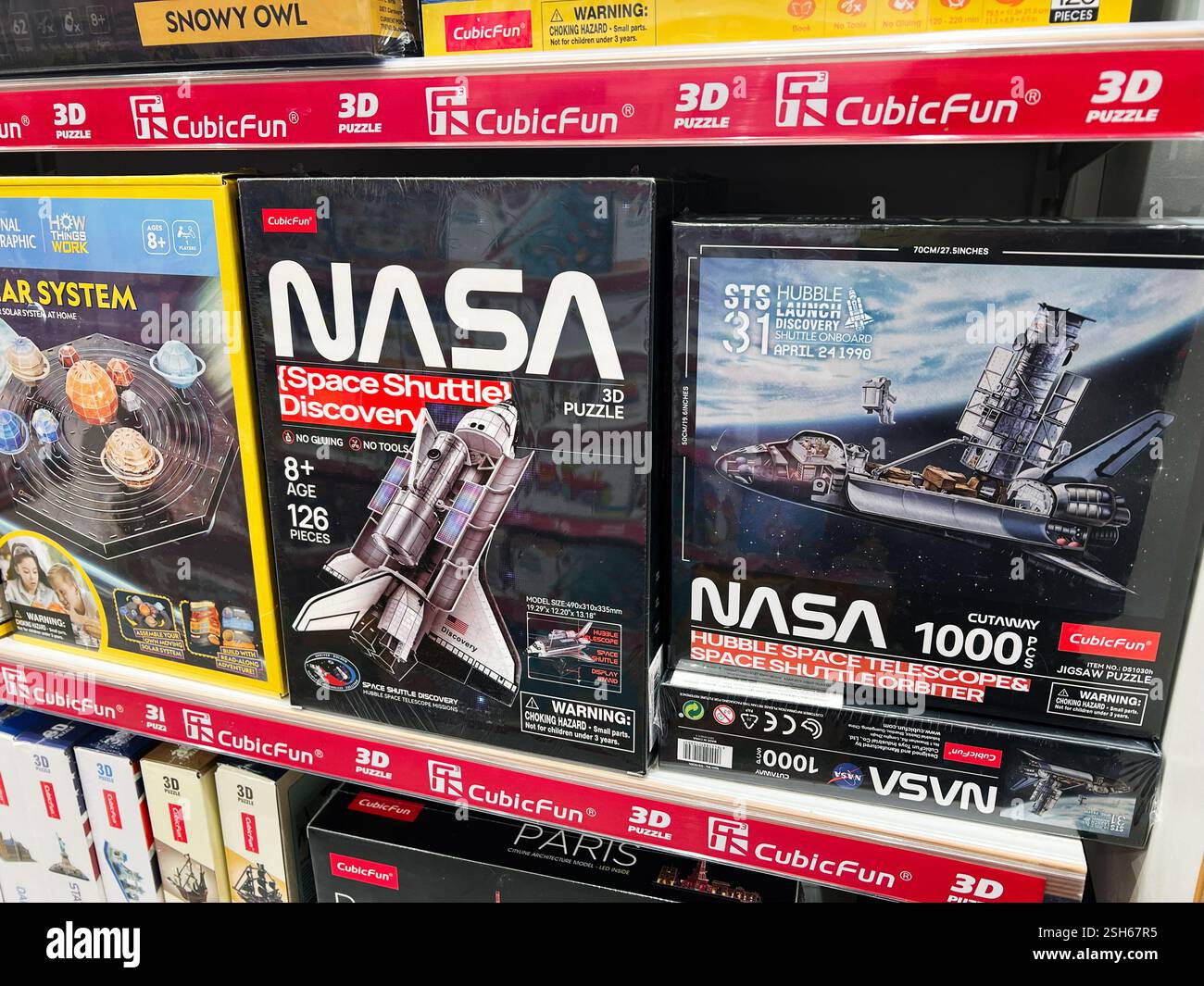 Space themed puzzles hi-res stock photography and images - Alamy