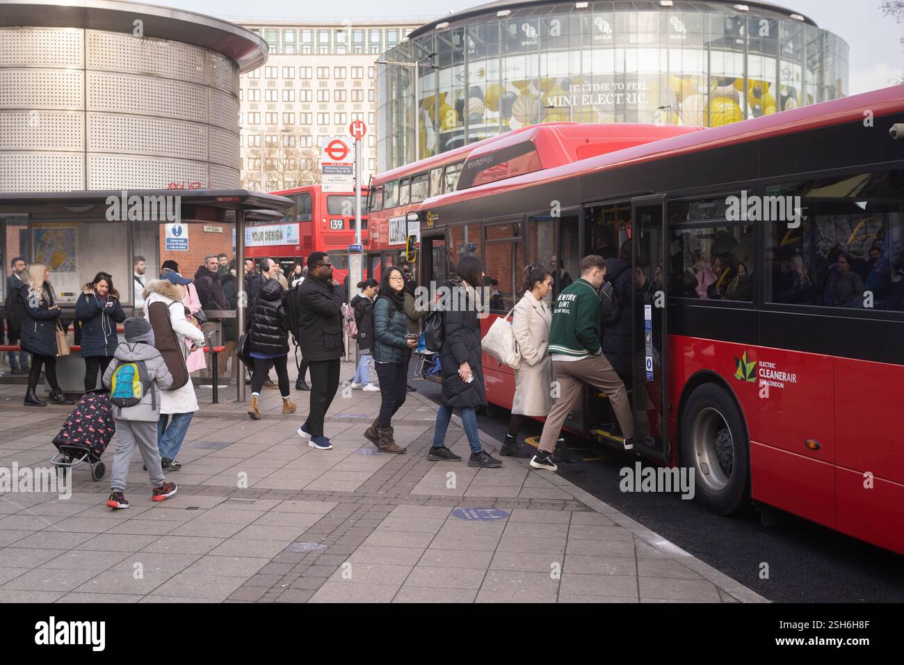 Imax london winter hi-res stock photography and images - Alamy