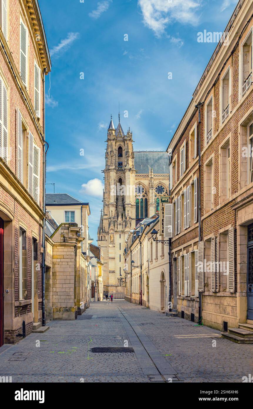 Narrow pedestrian street in old historical city centre, Cathedral ...