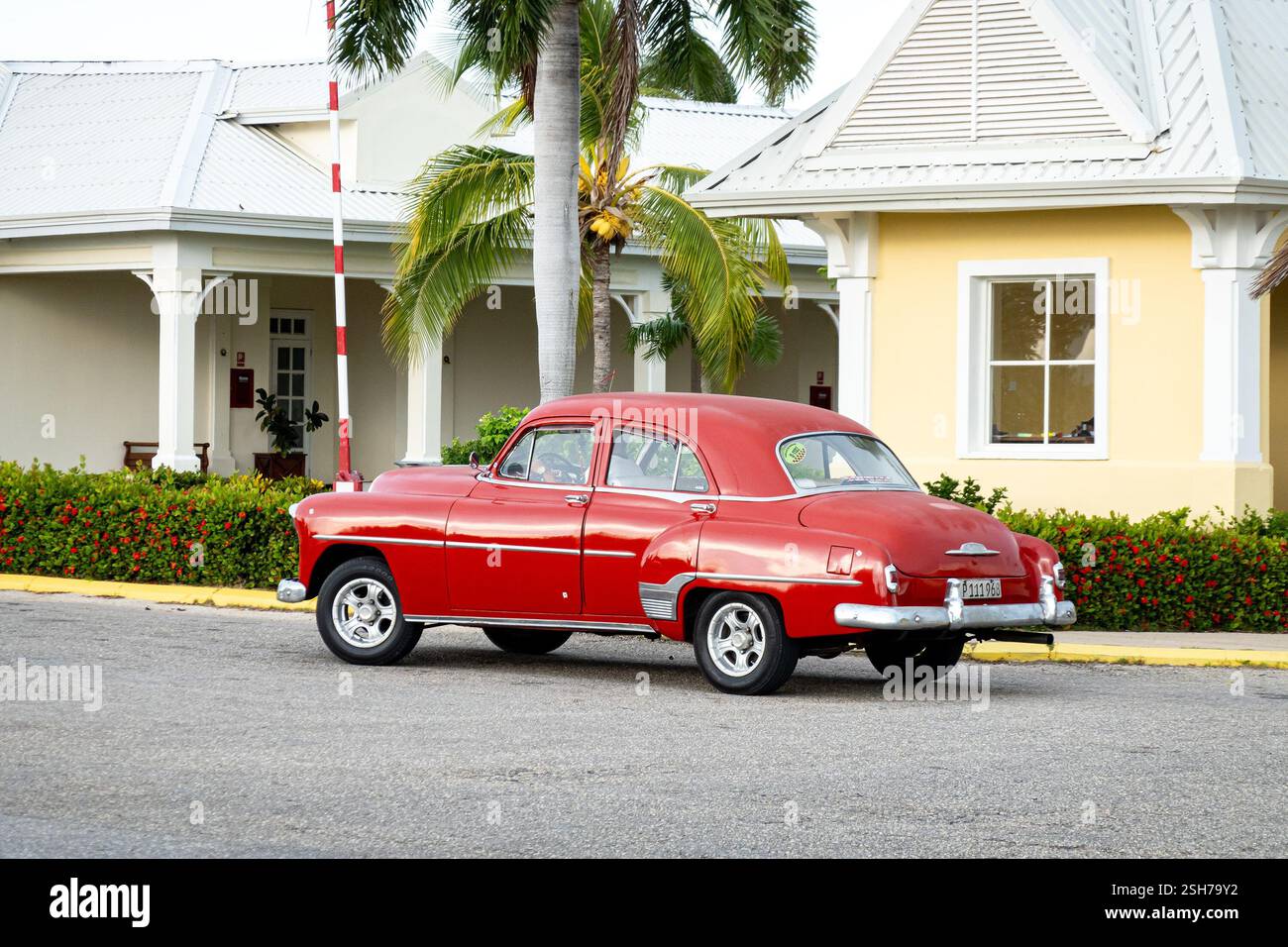 1951 chevy deluxe fleetline hi-res stock photography and images - Alamy