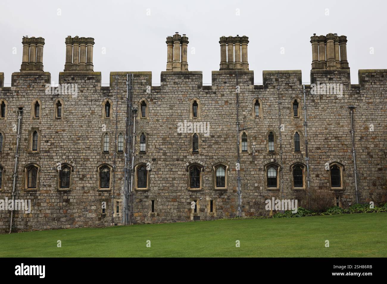 Chimneys on the walls of Windsor Castle Stock Photo - Alamy