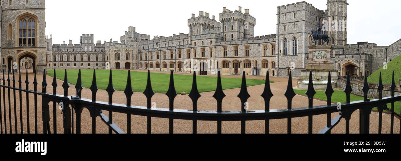 Panoramic photo of the Windsor Castle Quadrangle, England Stock Photo ...