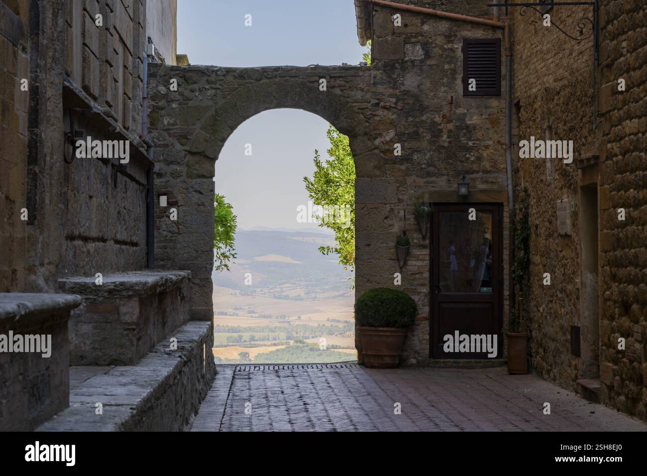 Typical townscape, Pienza, Val d'Orcia, Orcia Valley, UNESCO World ...