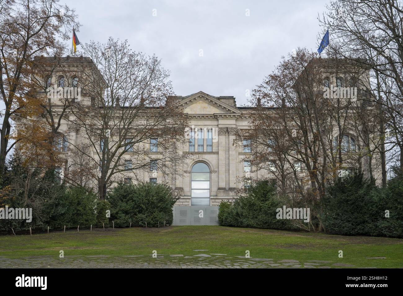 Memorial to the Sinti and Roma Murdered under National Socialism ...