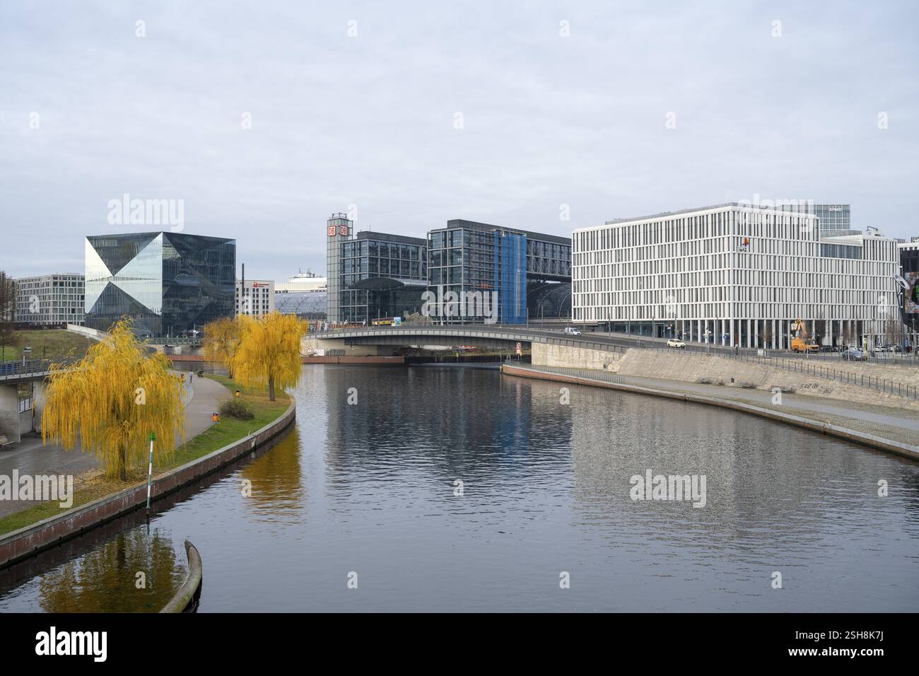 Cube office building, main railway station, PWC office building, Spree ...