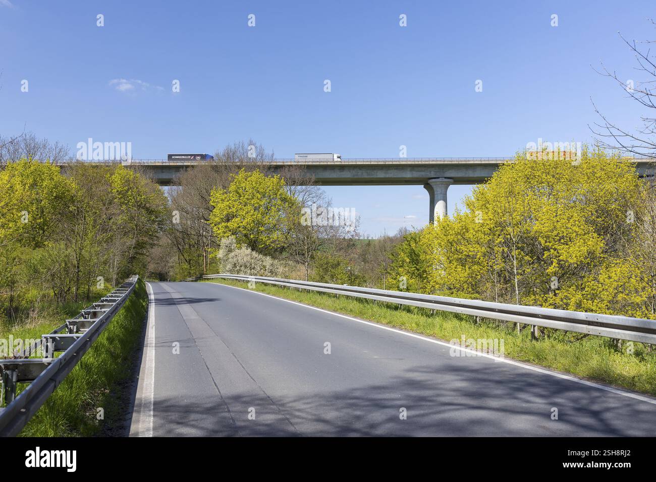 Triebischtal bridge on the A4 motorway over the Triebischtal valley ...