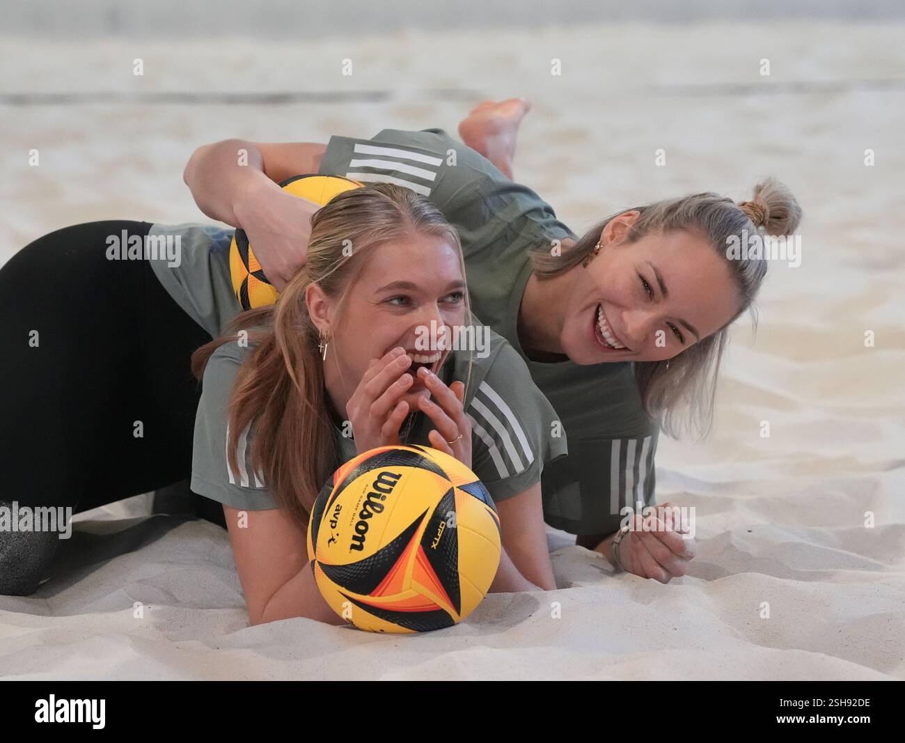 Hamburg, Germany. 10th Feb, 2025. Beach volleyball: Media Beach Day ...