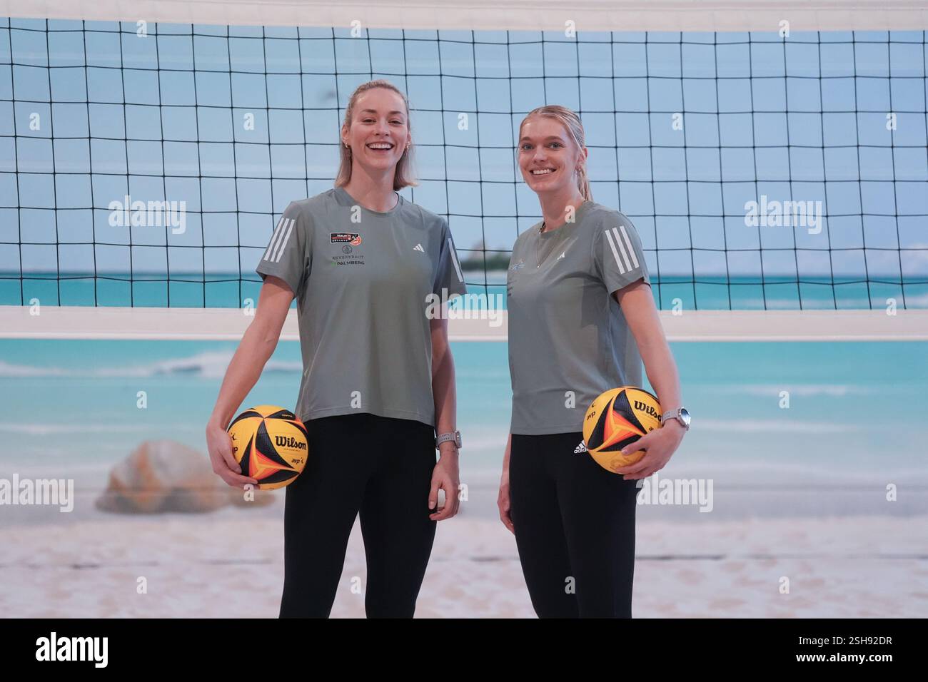 Hamburg, Germany. 10th Feb, 2025. Beach volleyball: Media Beach Day ...