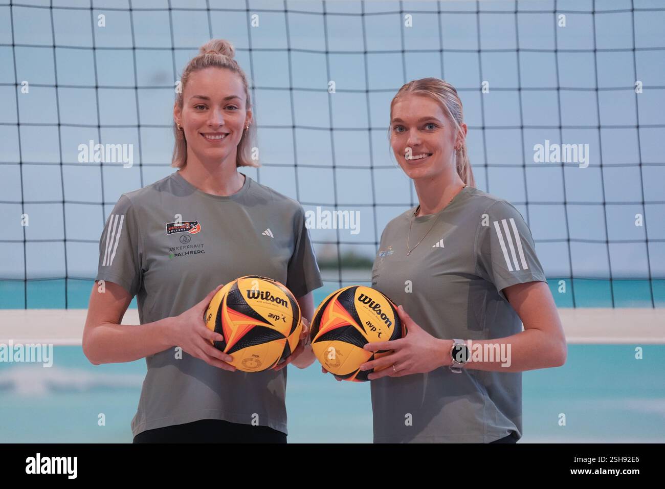 Hamburg, Germany. 10th Feb, 2025. Beach volleyball: Media Beach Day ...