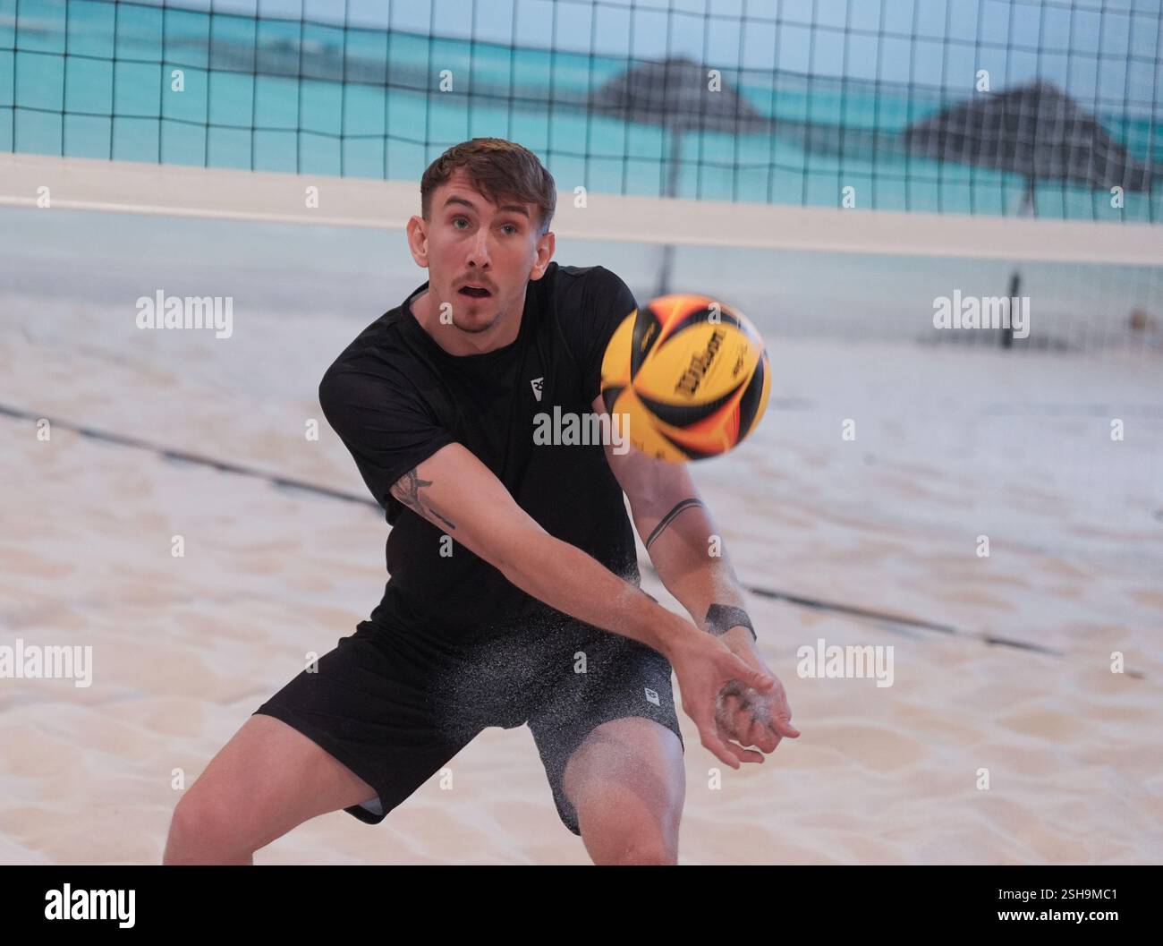 Hamburg, Germany. 10th Feb, 2025. Beach volleyball: Media Beach Day ...