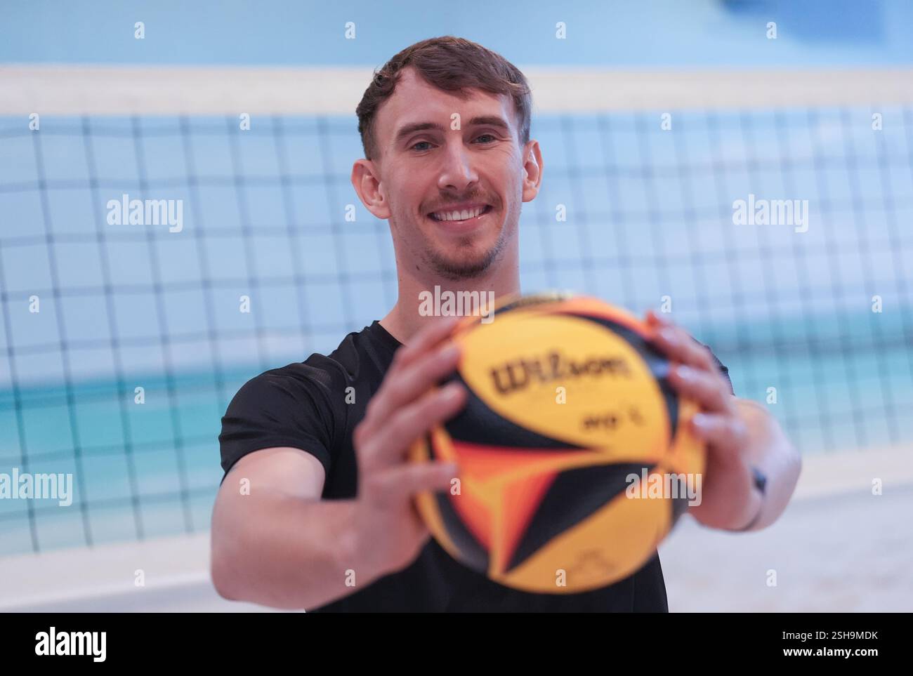 Hamburg, Germany. 10th Feb, 2025. Beach volleyball: Media Beach Day ...