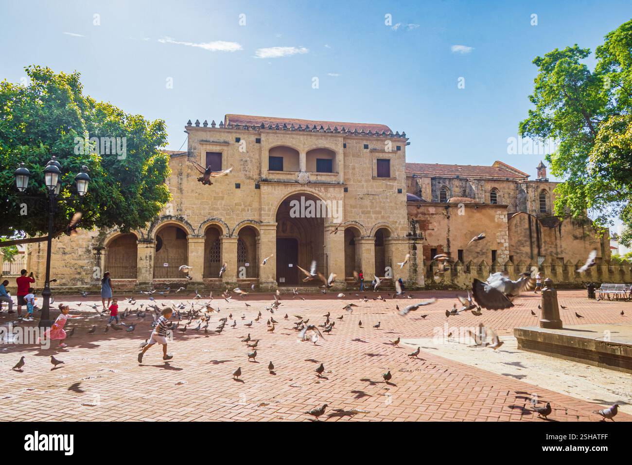 Cathedral at Columbus Park (Parque Colón) - Santo Domingo, Dominican ...