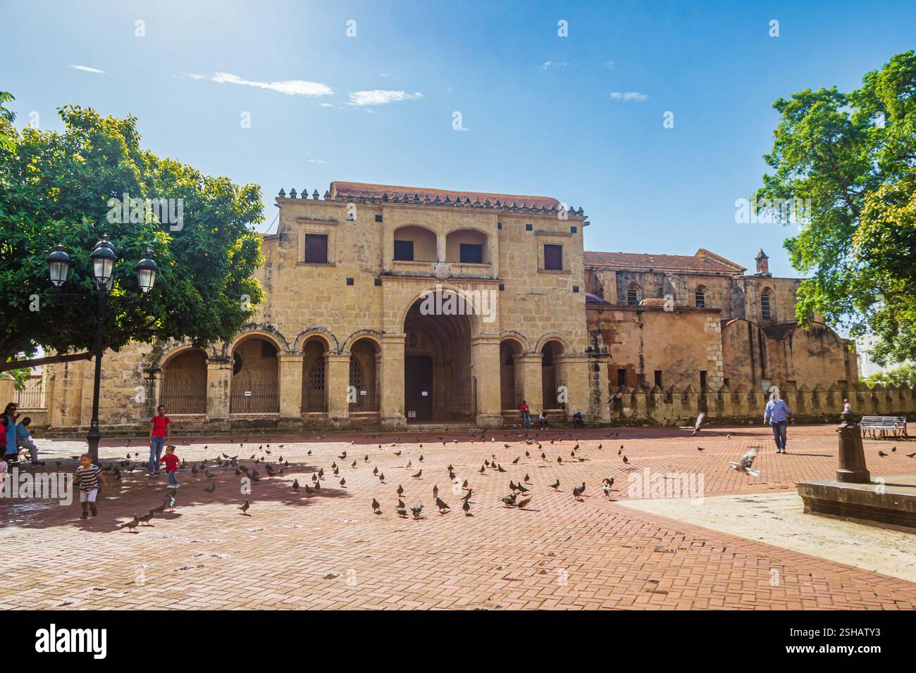 Cathedral at Columbus Park (Parque Colón) - Santo Domingo, Dominican ...