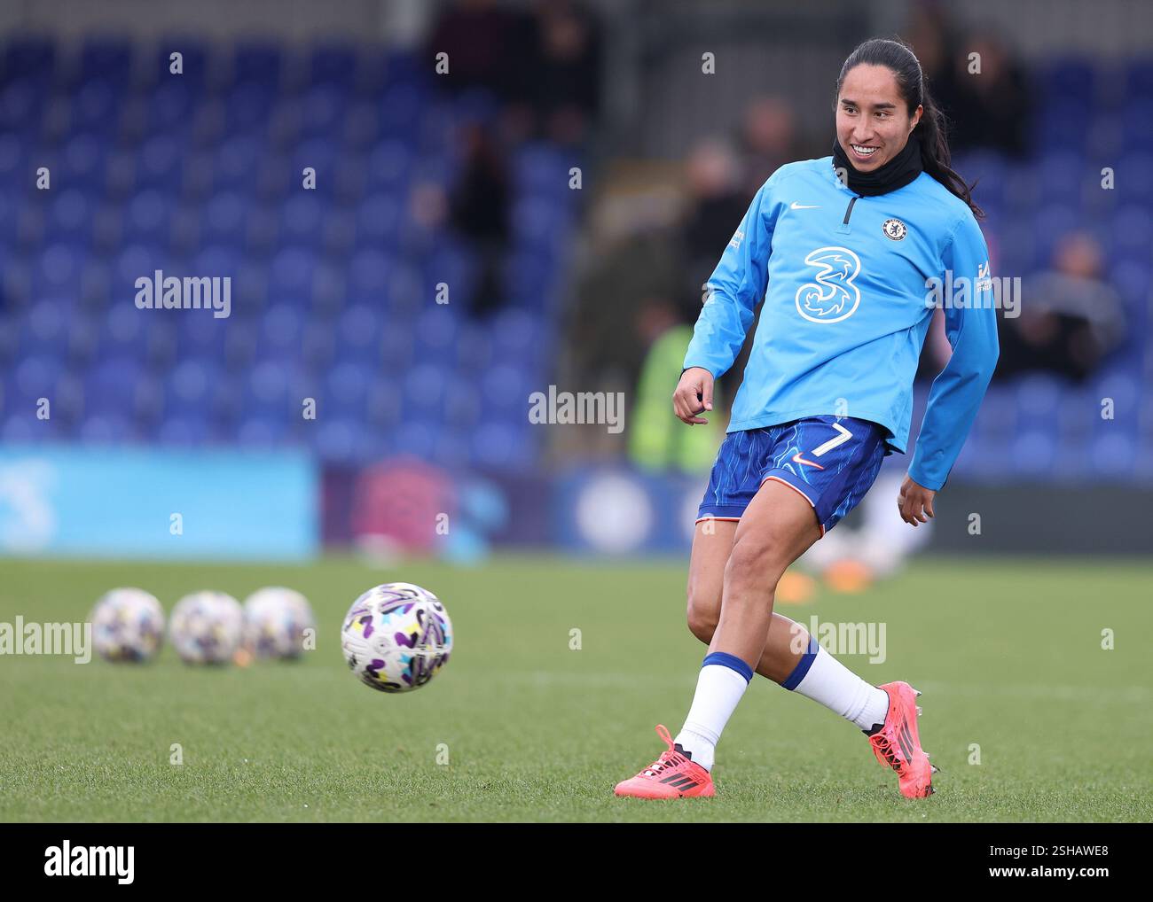 Kington Upon Thames, UK. 9th Feb, 2025. Mayra Ramírez of Chelsea warms ...