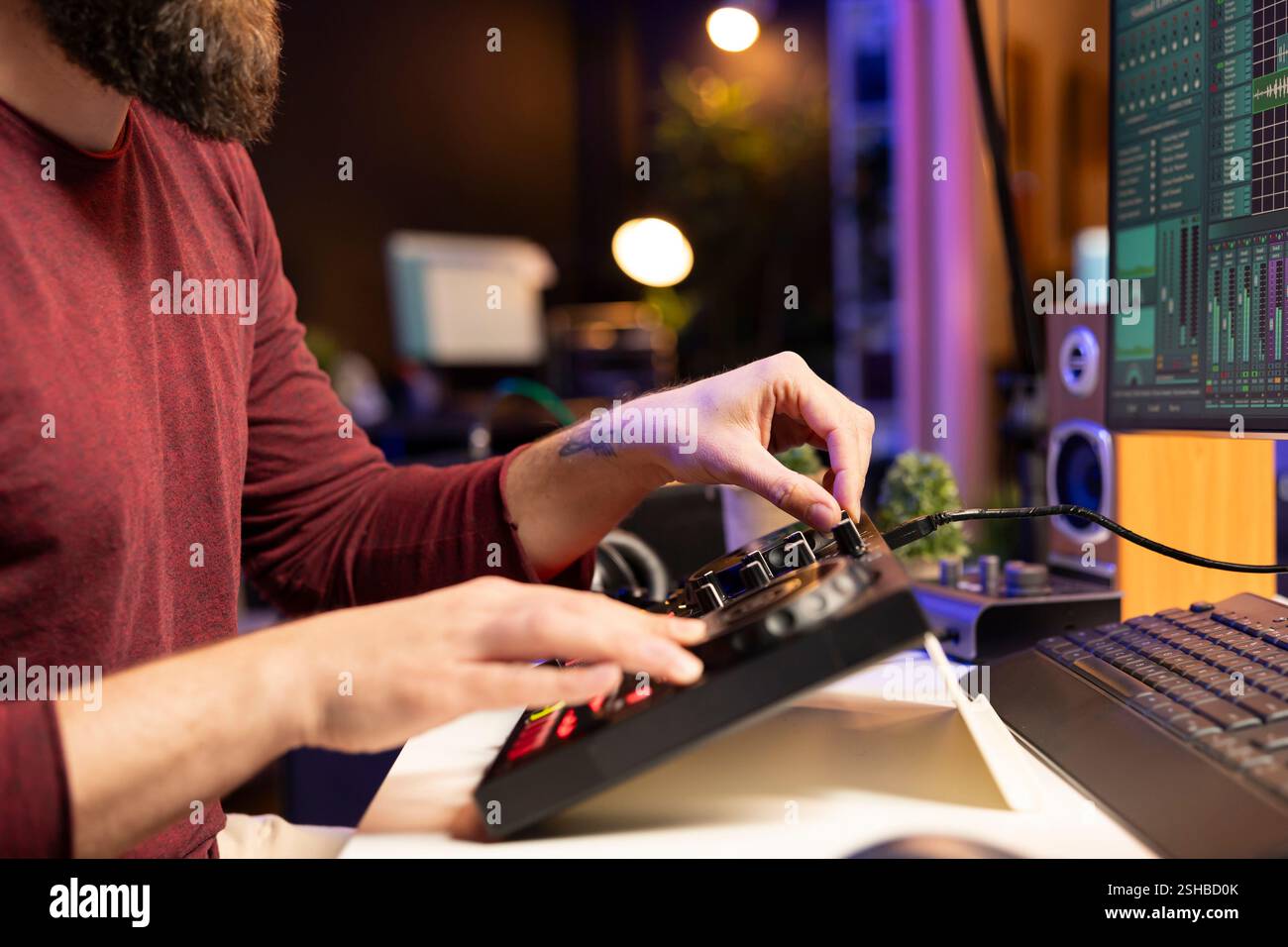 Pre amp knobs hi-res stock photography and images - Alamy