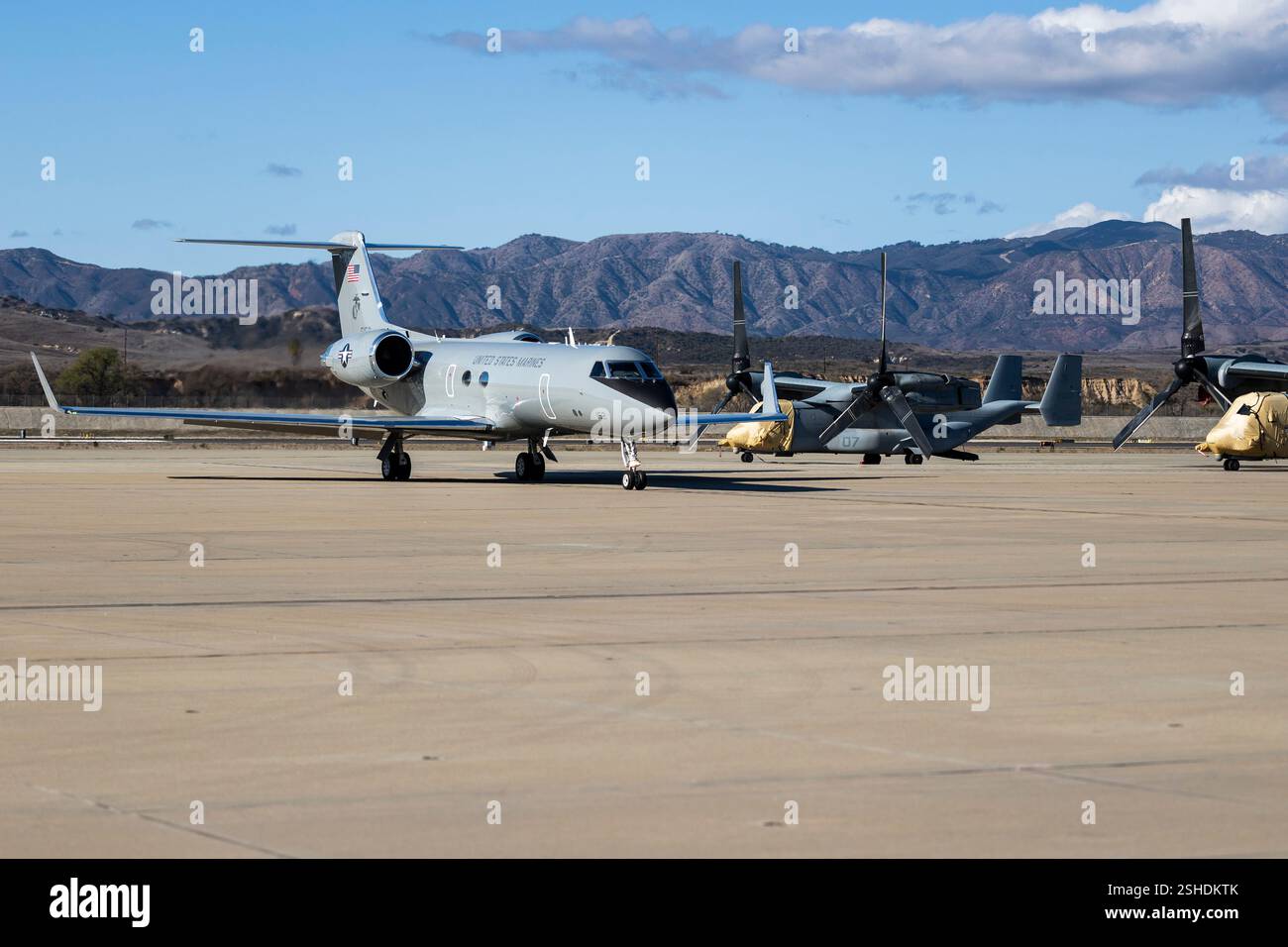 A U.S. Marine Corps C-20G Gulfstream IV aircraft transporting the ...