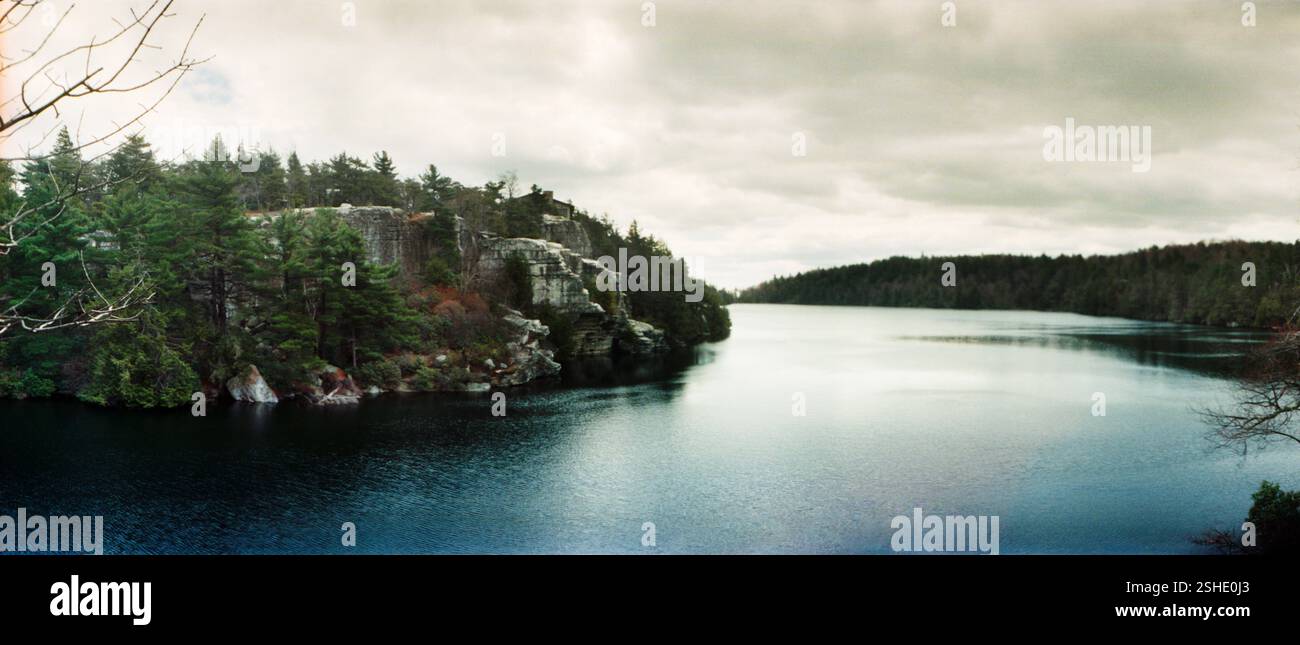 Panoramic view of lake Minnewaska in Minnewaska State Park, Catskill ...