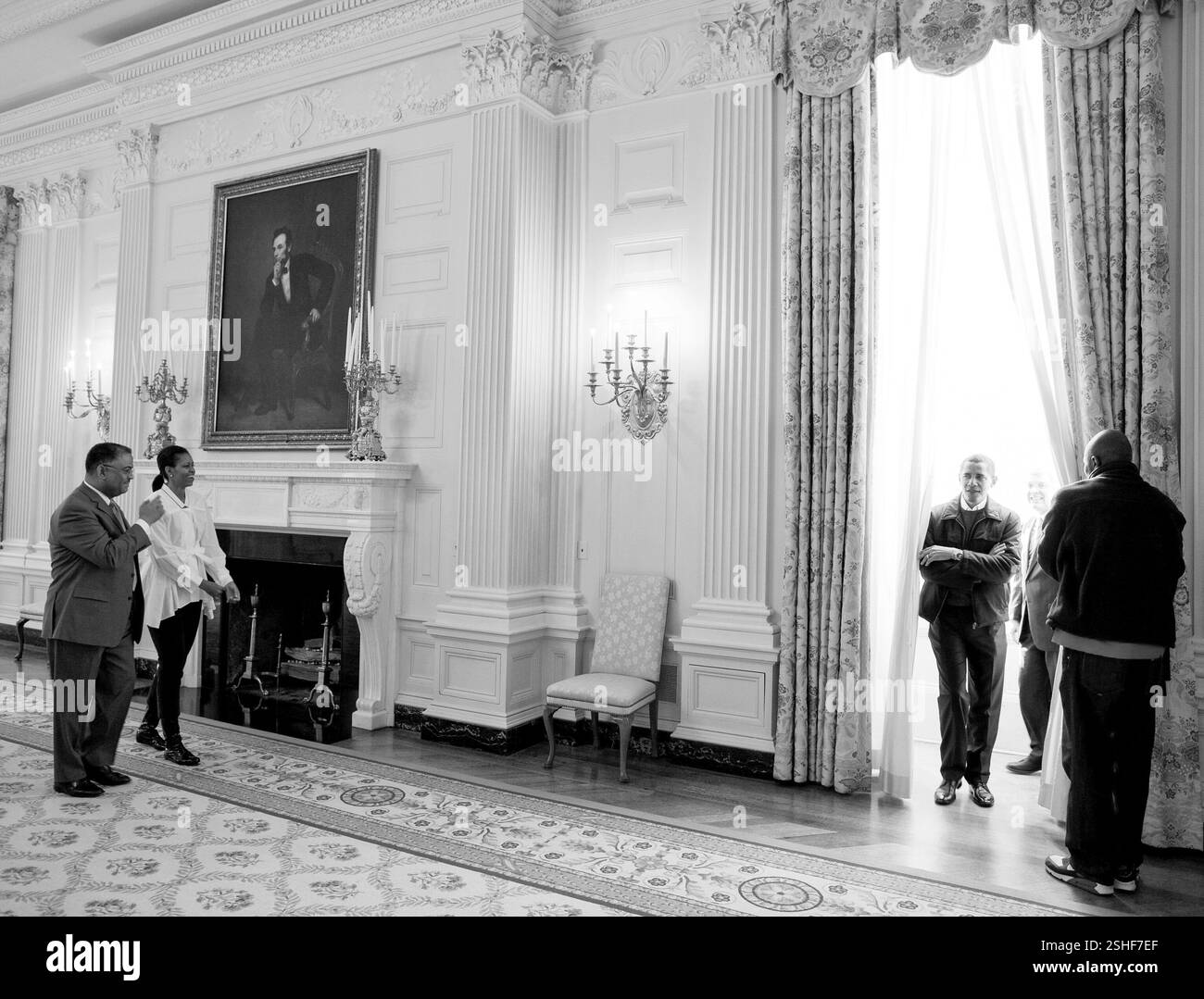 President Barack Obama and First Lady Michelle Obama tour the State ...