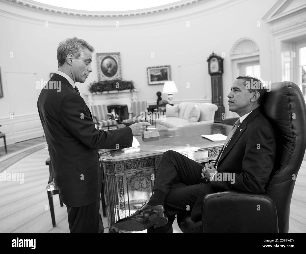 Commander chief obama Black and White Stock Photos & Images - Alamy