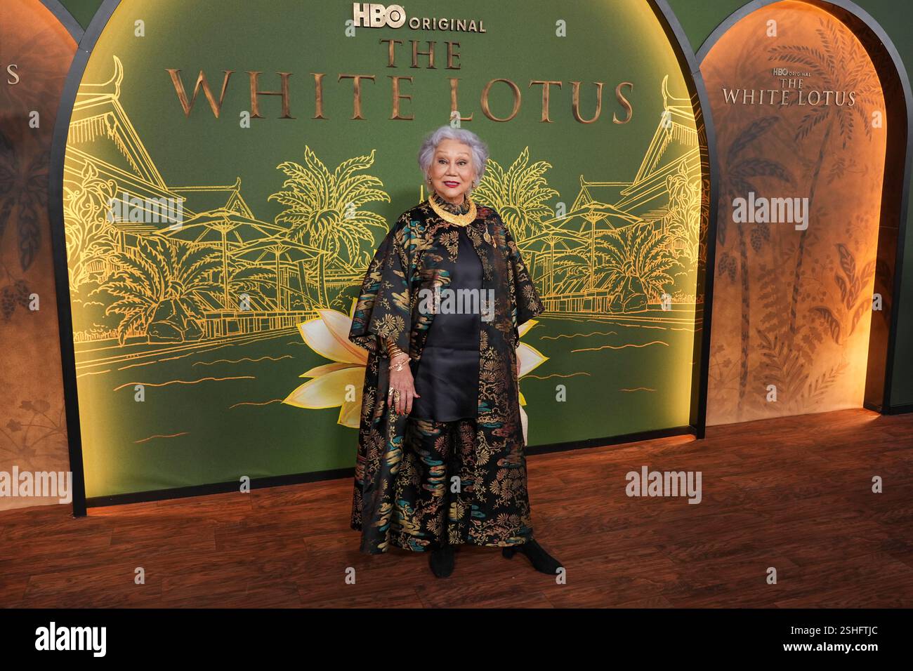 Lek Patravadi arrives at the season three premiere of "The White Lotus ...