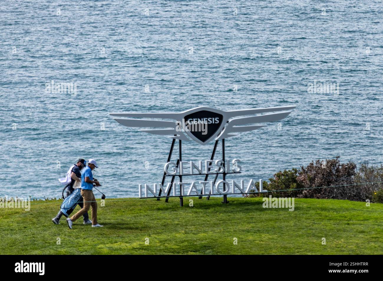 LA JOLLA, CA, CA - FEBRUARY 10: Grant Lester of Columbia and his caddie ...