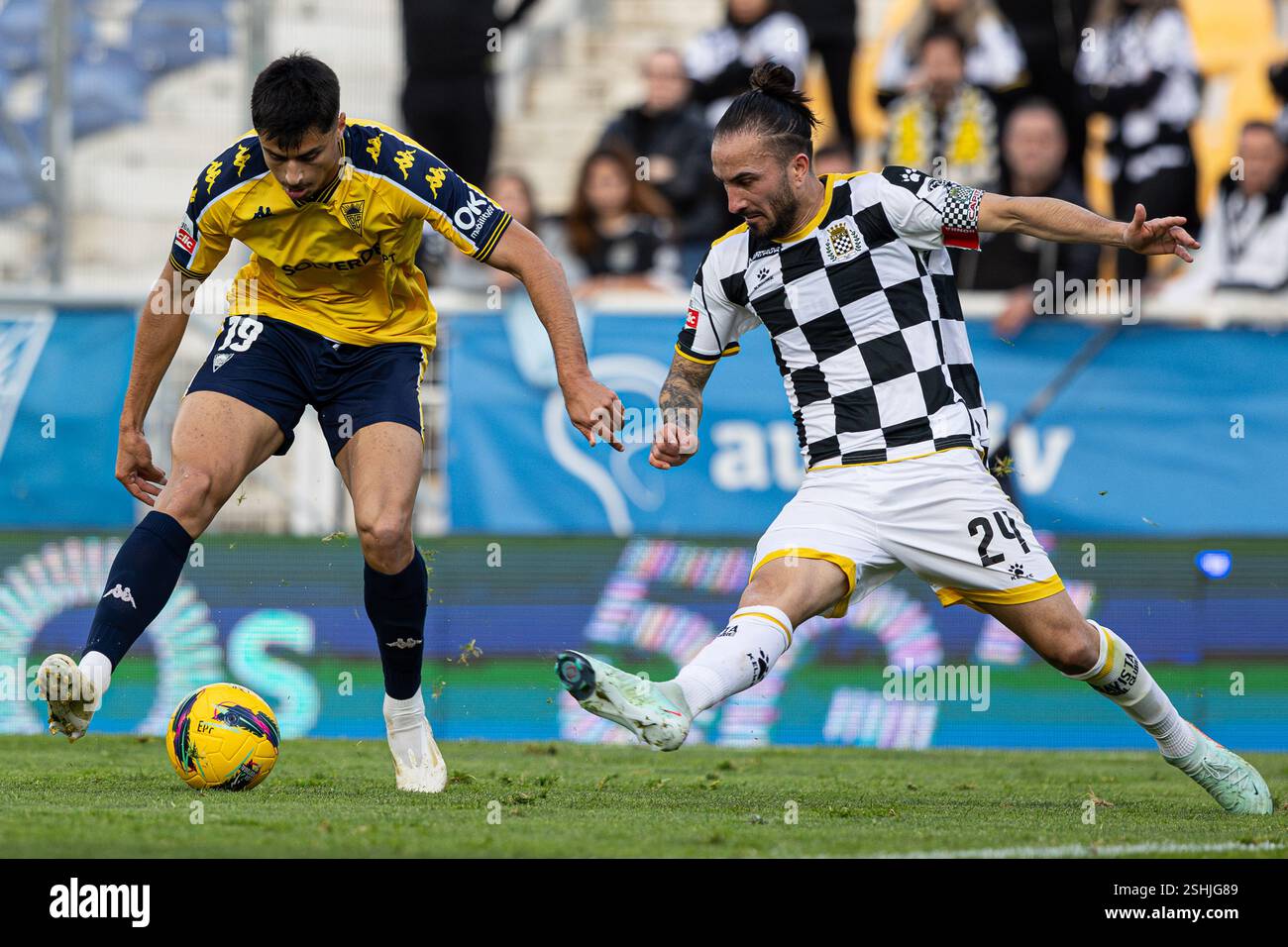 Cascais, Portugal. 09th Feb, 2025. (L-R) Andre Lacximicant of Estoril ...