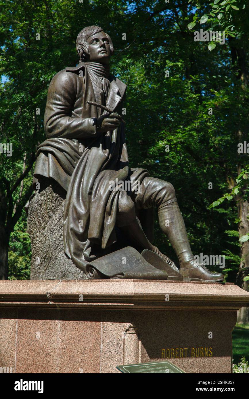 The Robert Burns bronze statue in Central Park, Midtown Manhattan, New ...