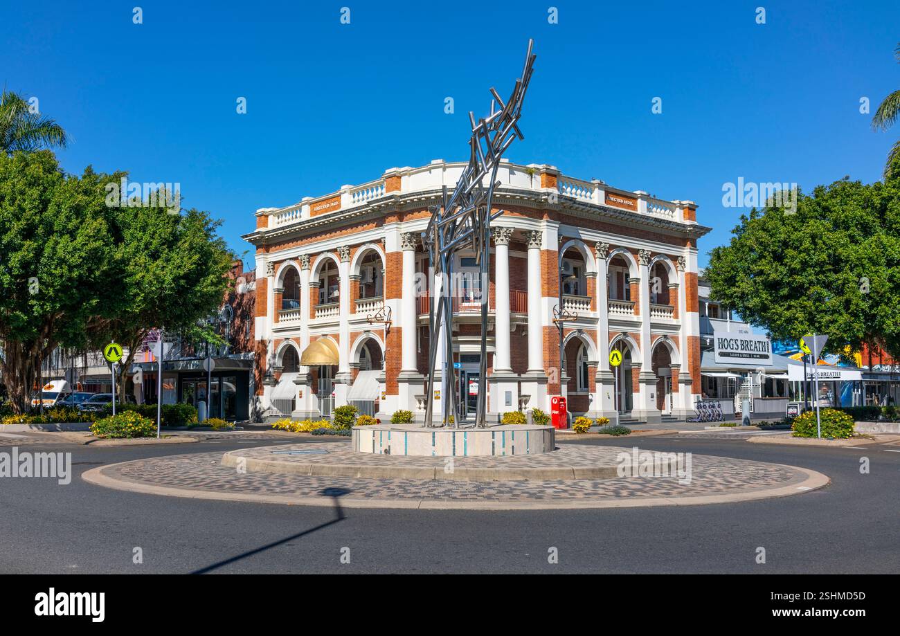 Queensland National Bank is a heritage-listed former bank building at ...