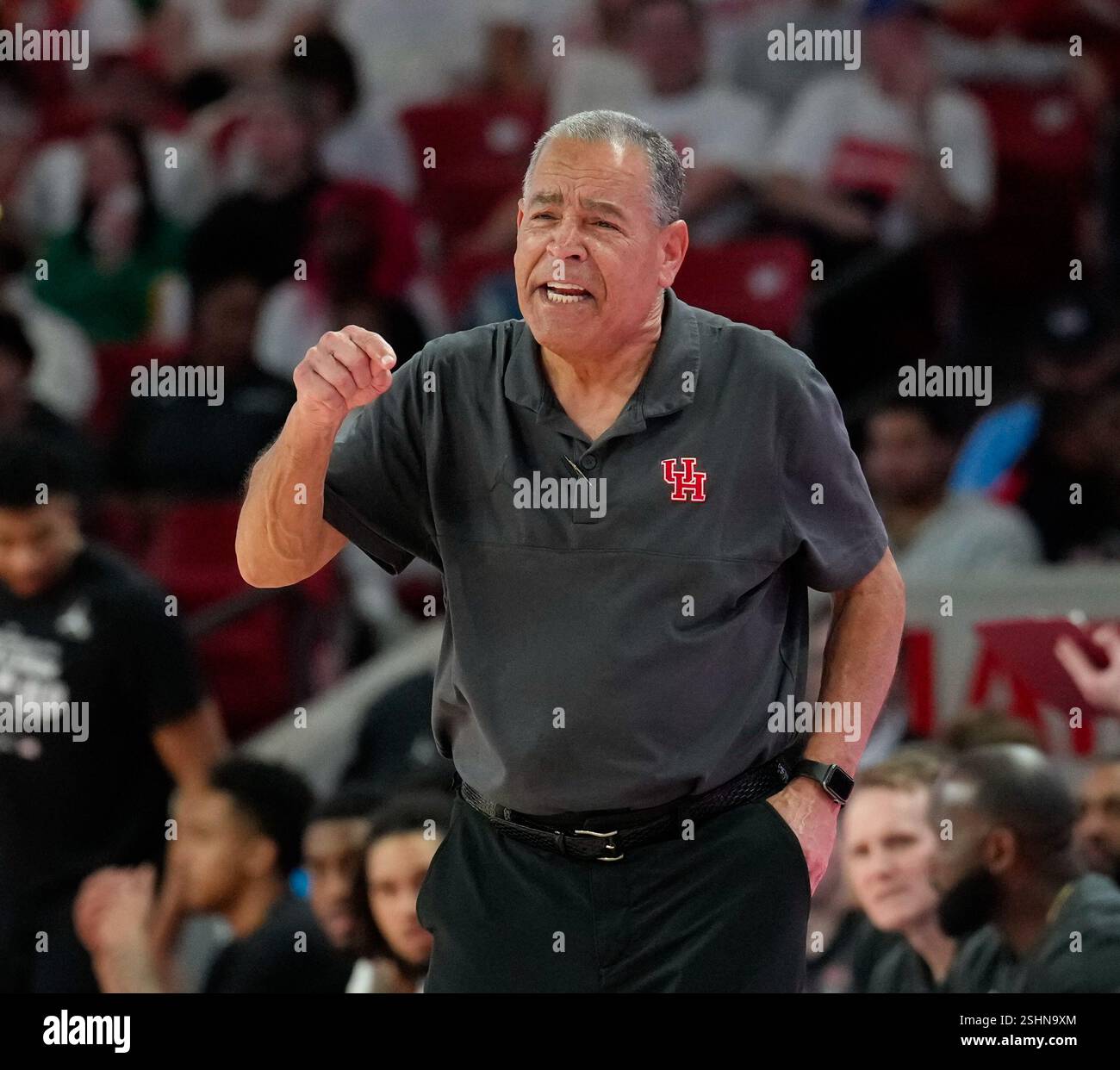Houston, Texas, USA. 10th Feb, 2025. Houston head coach KELVIN SAMPSON ...