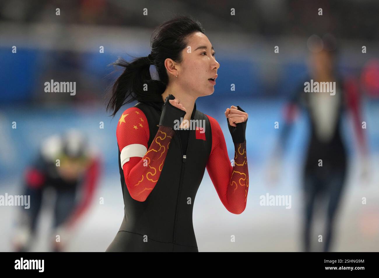 China's Han Mei reacts during the women's 1000m speed skating final at ...