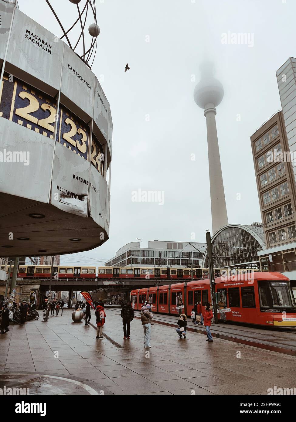 Berlin wall map hi-res stock photography and images - Alamy