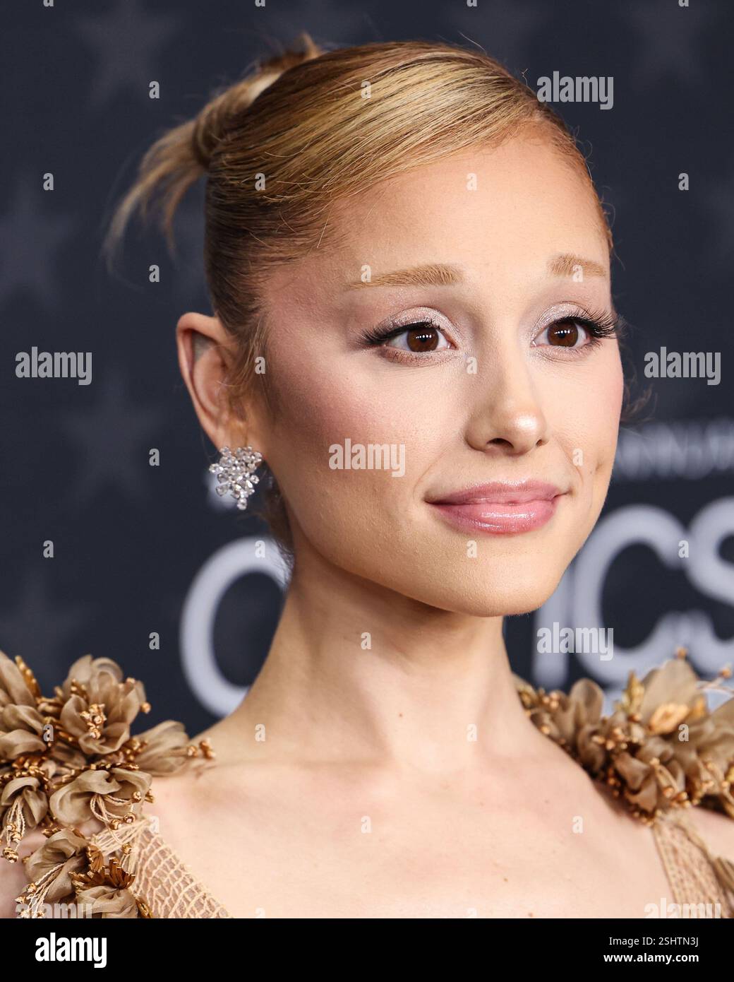 SANTA MONICA, LOS ANGELES, CALIFORNIA, USA - FEBRUARY 07: Ariana Grande ...