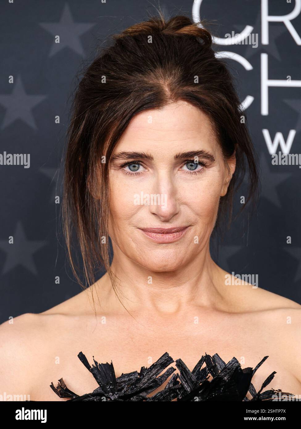 SANTA MONICA, LOS ANGELES, CALIFORNIA, USA - FEBRUARY 07: Kathryn Hahn ...