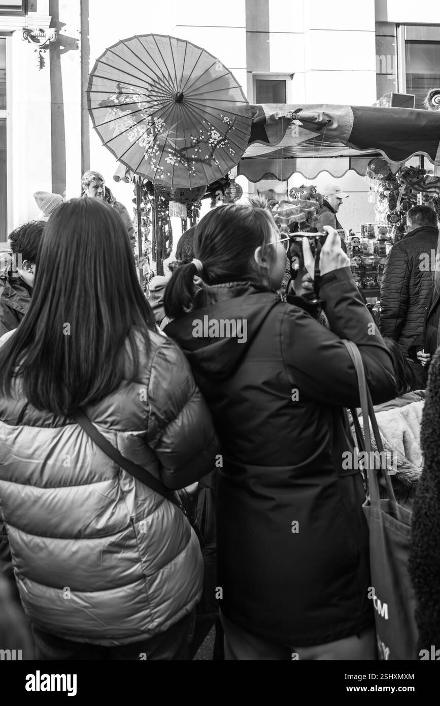 New cross road london Black and White Stock Photos & Images - Alamy