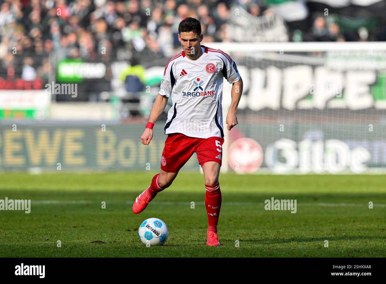 2. Bundesliga - Hannover 96 - Fortuna Düsseldorf am 09.02.2025 in der ...