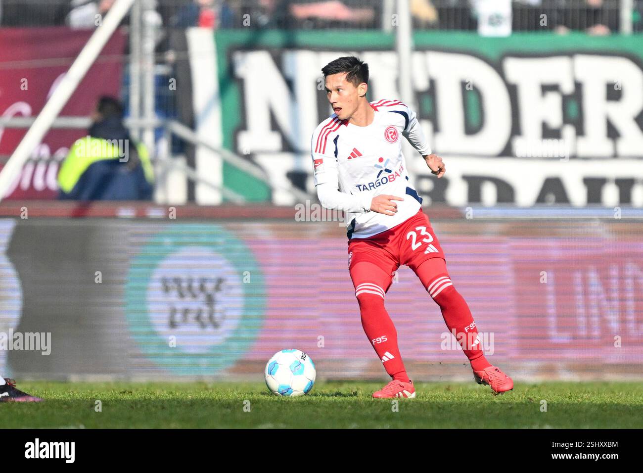 2. Bundesliga - Hannover 96 - Fortuna Düsseldorf am 09.02.2025 in der ...