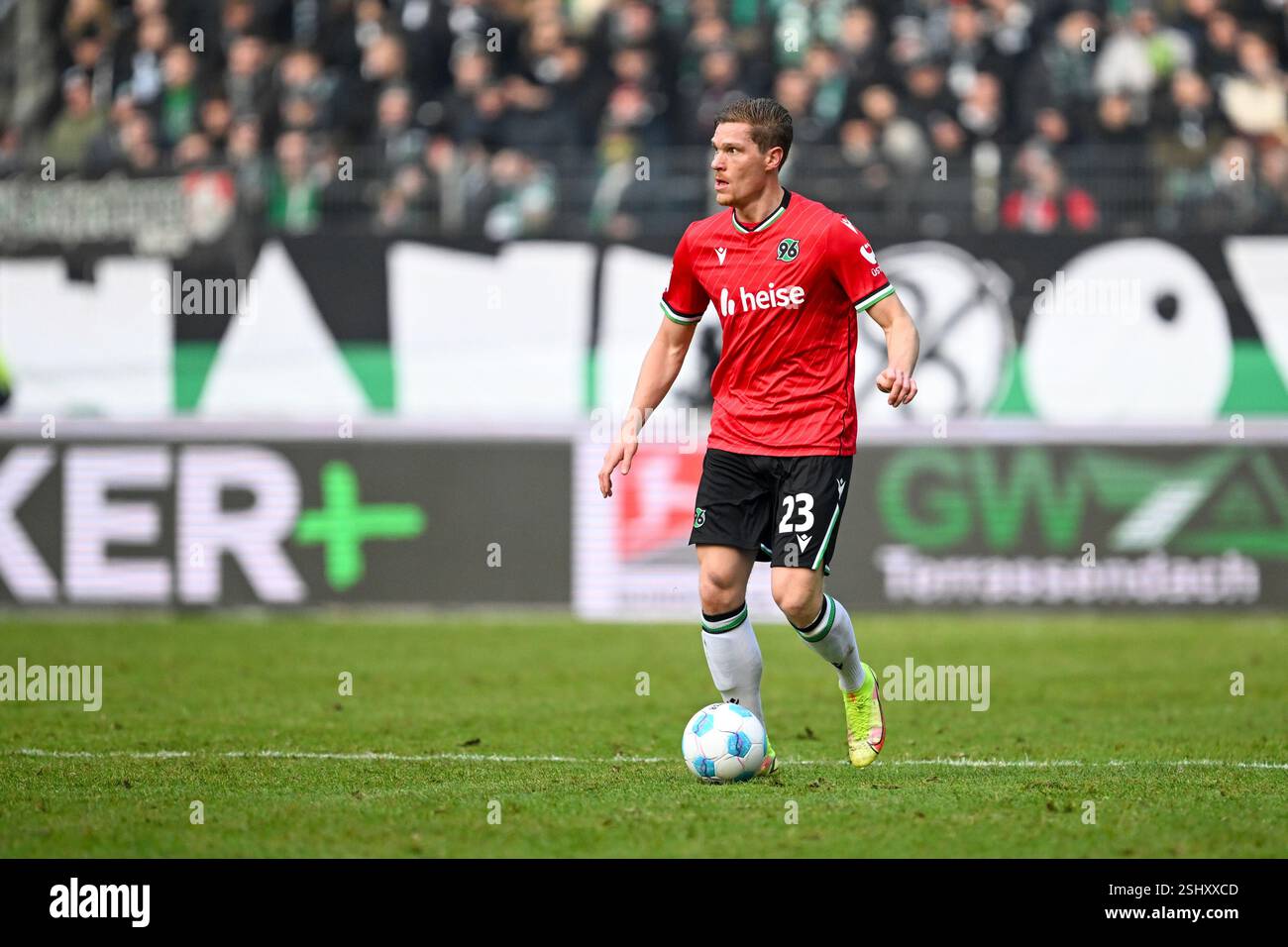 2. Bundesliga - Hannover 96 - Fortuna Düsseldorf am 09.02.2025 in der ...