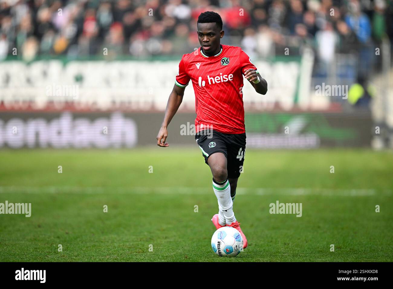 2. Bundesliga - Hannover 96 - Fortuna Düsseldorf am 09.02.2025 in der ...