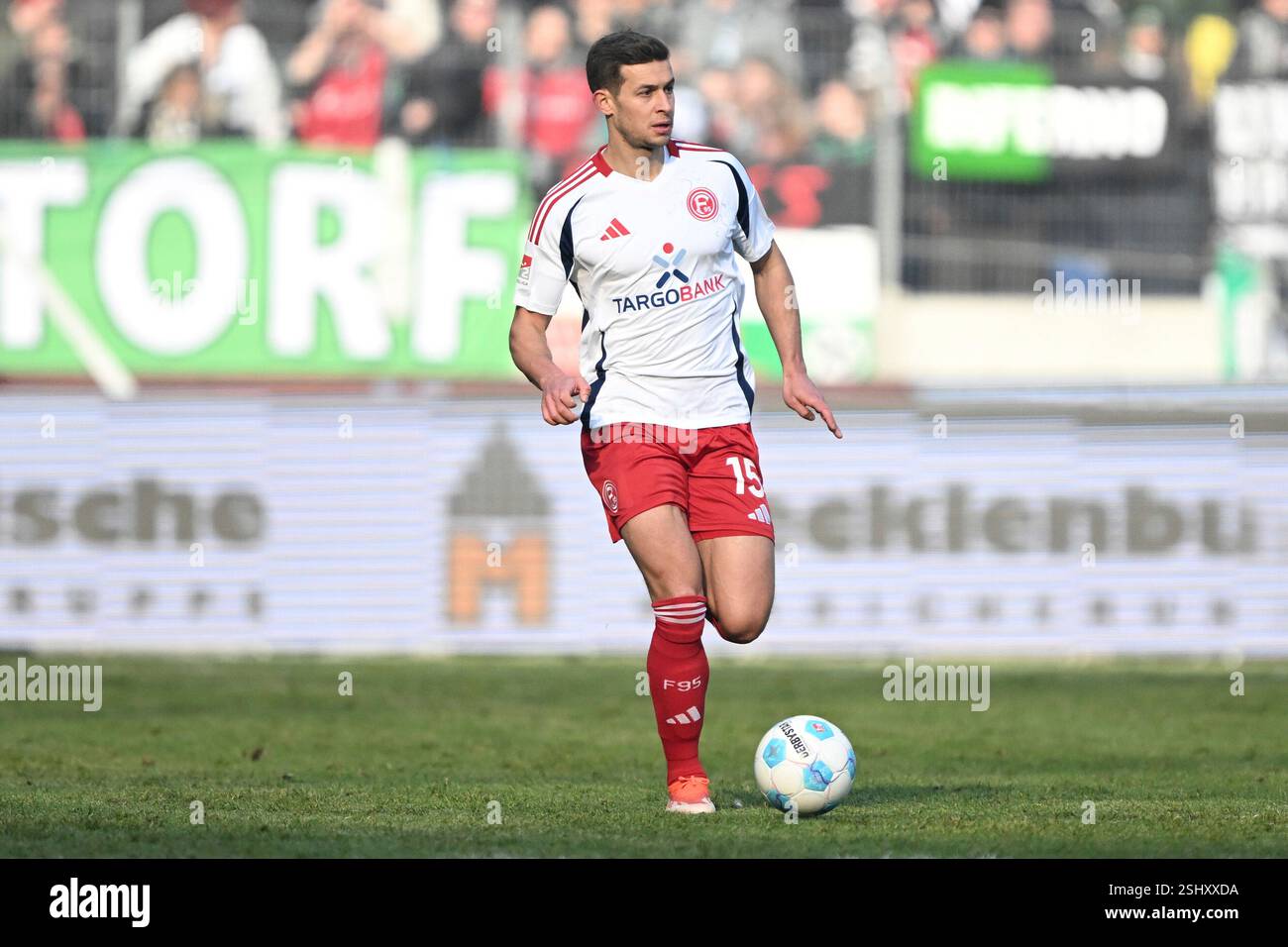 2. Bundesliga - Hannover 96 - Fortuna Düsseldorf am 09.02.2025 in der ...