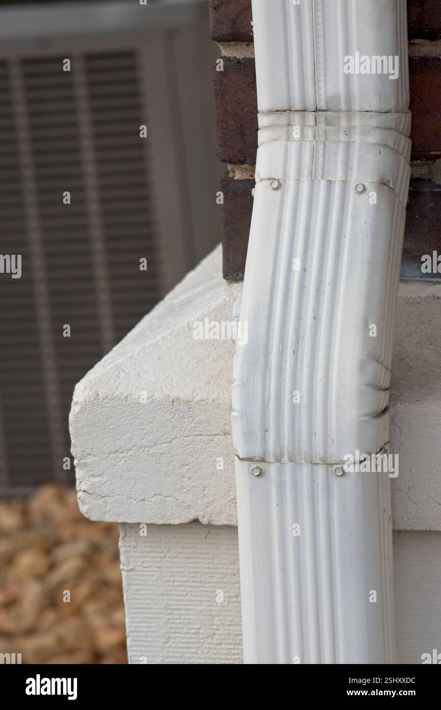 Downspout drainage hi-res stock photography and images - Alamy